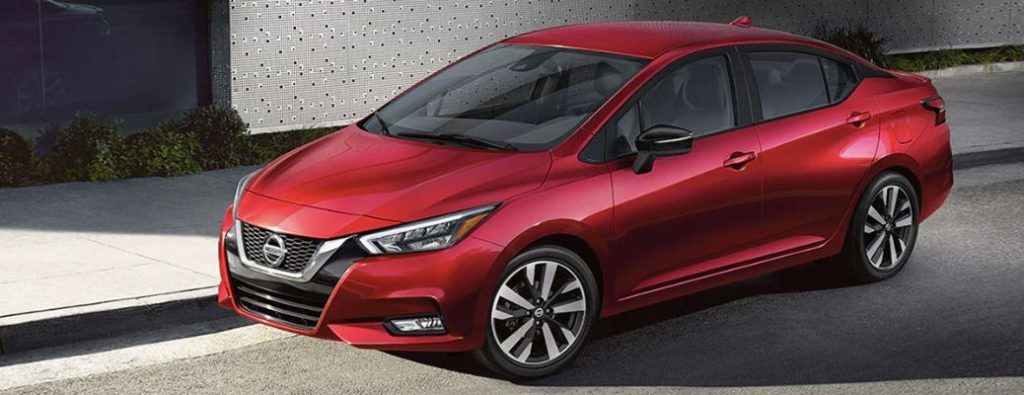 What is the Engine Performance of the 2021 Nissan Versa?