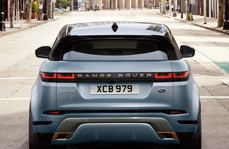 What are the features and specs of The New Range Rover?