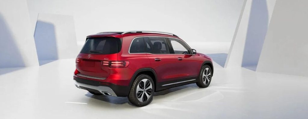 Test Drive the 2025 Mercedes-Benz GLB 250 SUV near Scottsdale