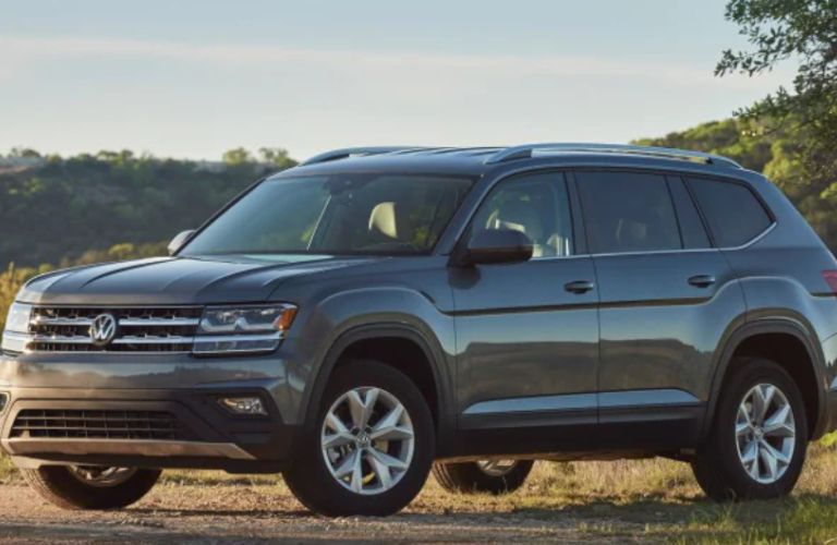 How many passengers does the Volkswagen Atlas seat?