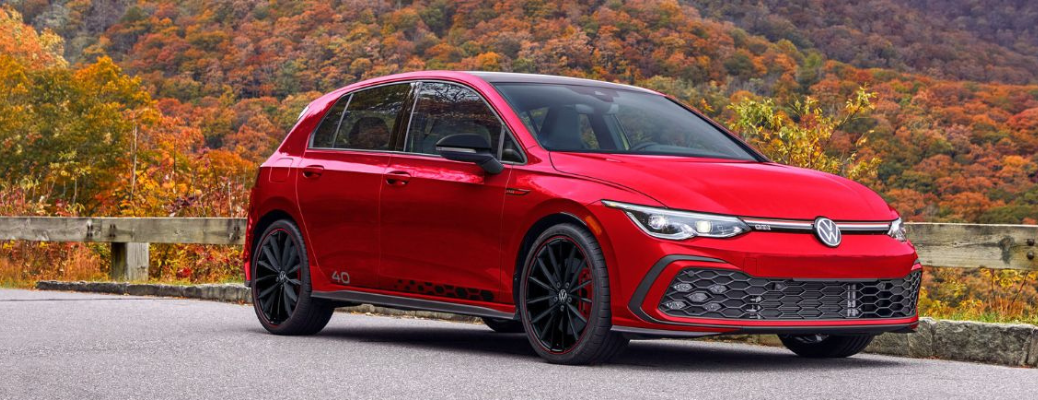 Volkswagen Golf 2022 Red