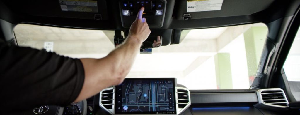 How to Use Service Connect in a Toyota Vehicle