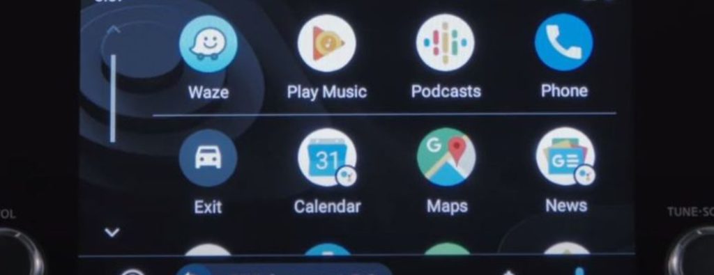 The 5 Best Automotive Smartphone Apps