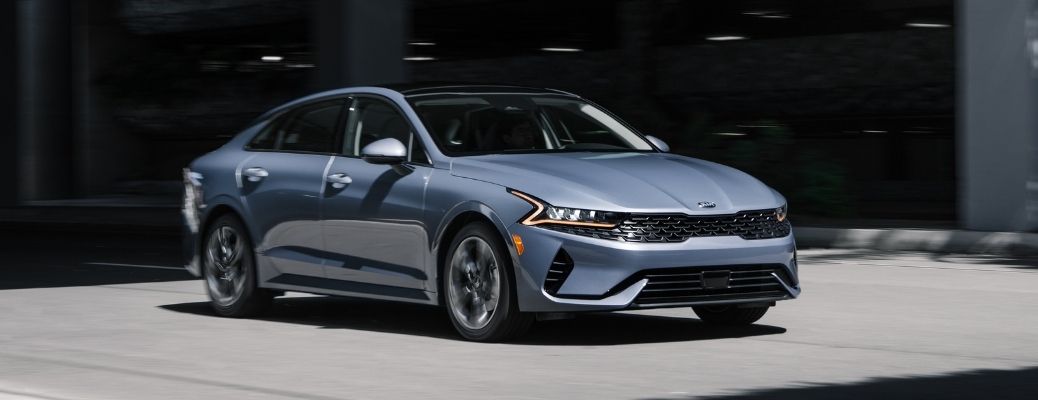 What are the different color options available for the 2021 Kia K5?