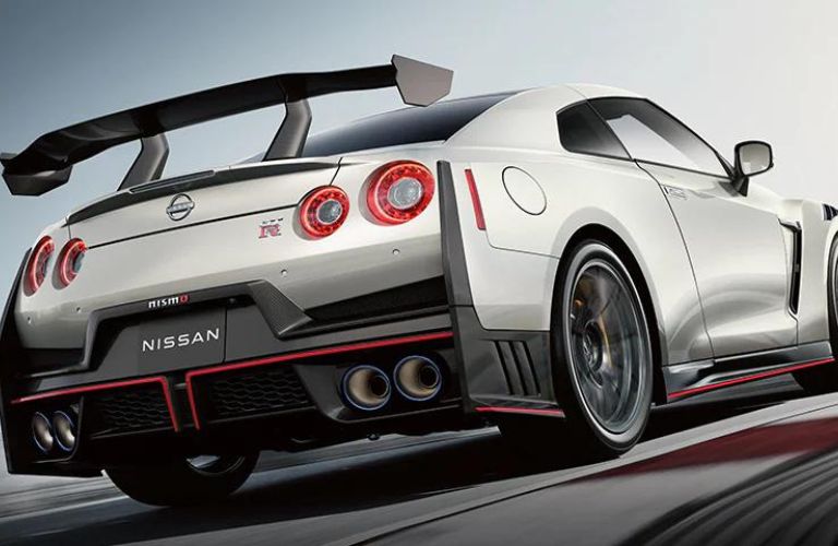 Nissan GT-R NISMO sets world record for fastest drift