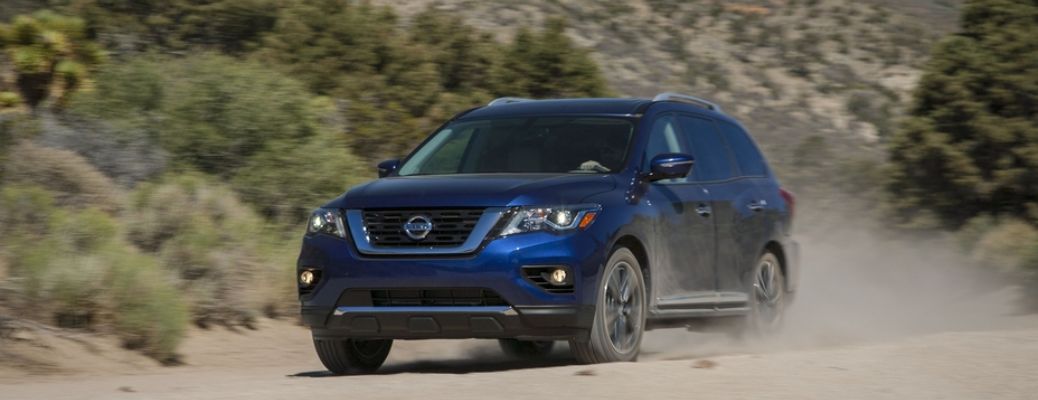 2017 Nissan Pathfinder comfort and convenience features