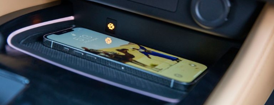 How To Use the Nissan Wireless Phone Charger