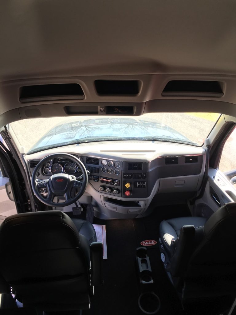 What It Looks Like Inside A Big Rig - Allstate Peterbilt Group
