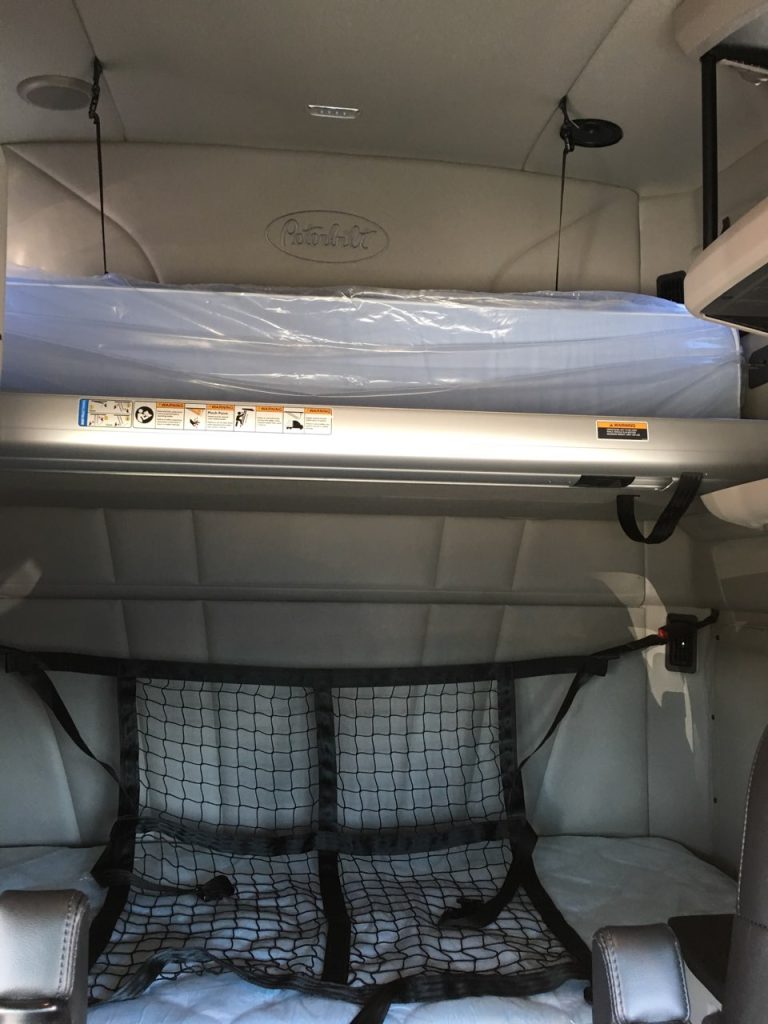 What It Looks Like Inside A Big Rig - Allstate Peterbilt Group