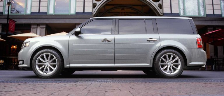 Pictures of All Nine 2018 Ford Flex Exterior Color Options