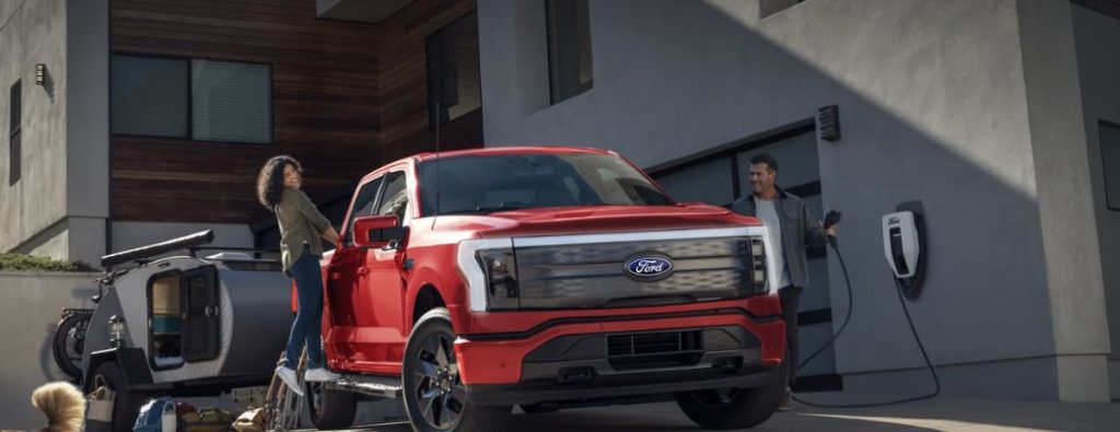 How to Use Fast-Charging Adapters in Ford Electric Vehicles | Akins Ford