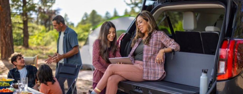 What is the Ford Cargo Tailgate Manager? - Akins Ford