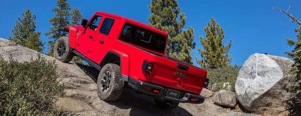 2025 Jeep Gladiator Off-Roading Capabilities | Akins Ford CDJR