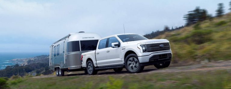 2025 Ford F-150 Lightning Extended Range and Standard Range - Akins Ford