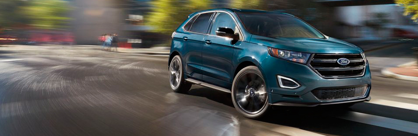 How many colors does the 2017 Ford Edge come in?