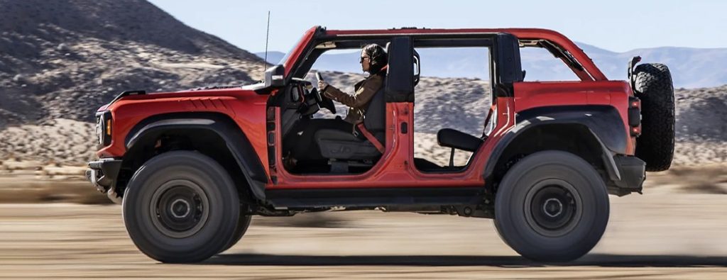 How do I remove or install my Ford Bronco soft-top roof? - Sherwood Ford