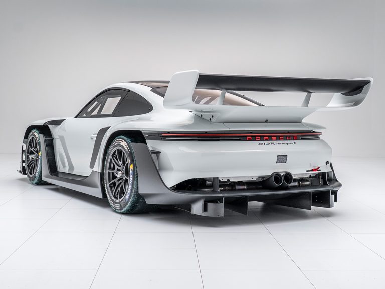 Champion Porsche's 911 GT3 R Rennsport - Champion Porsche