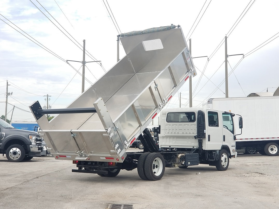 Landscape Trucks built tough - TruckMax Miami