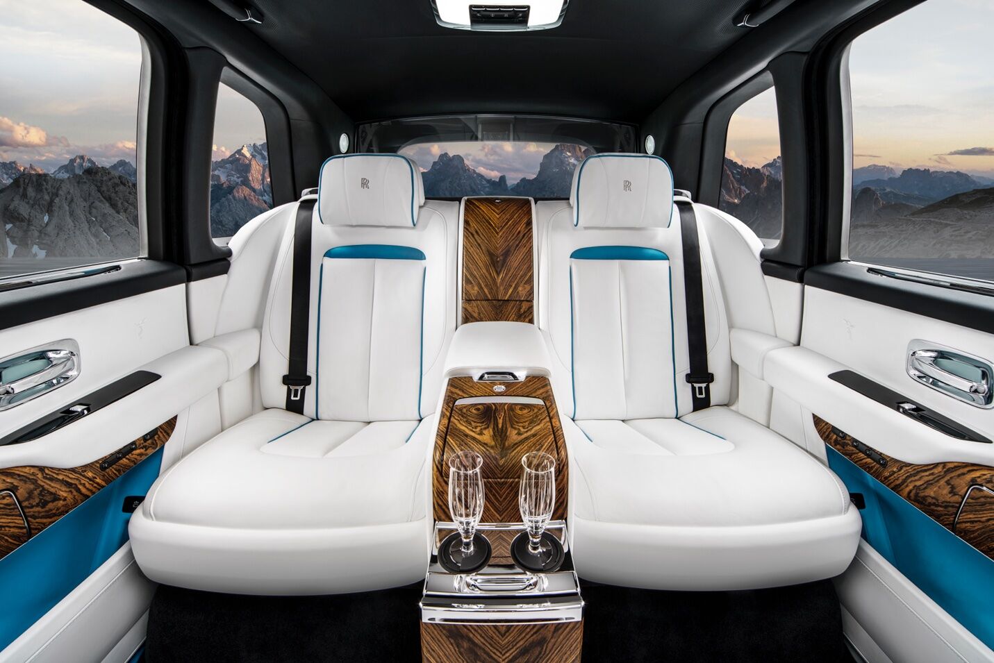 Rolls-Royce Cullinan | Rolls-Royce Motor Cars Houston