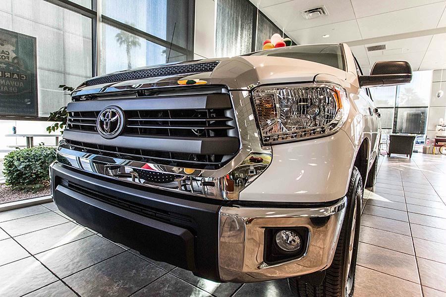 Toyota Store Photos | Earnhardt Toyota Phoenix Mesa AZ Dealer