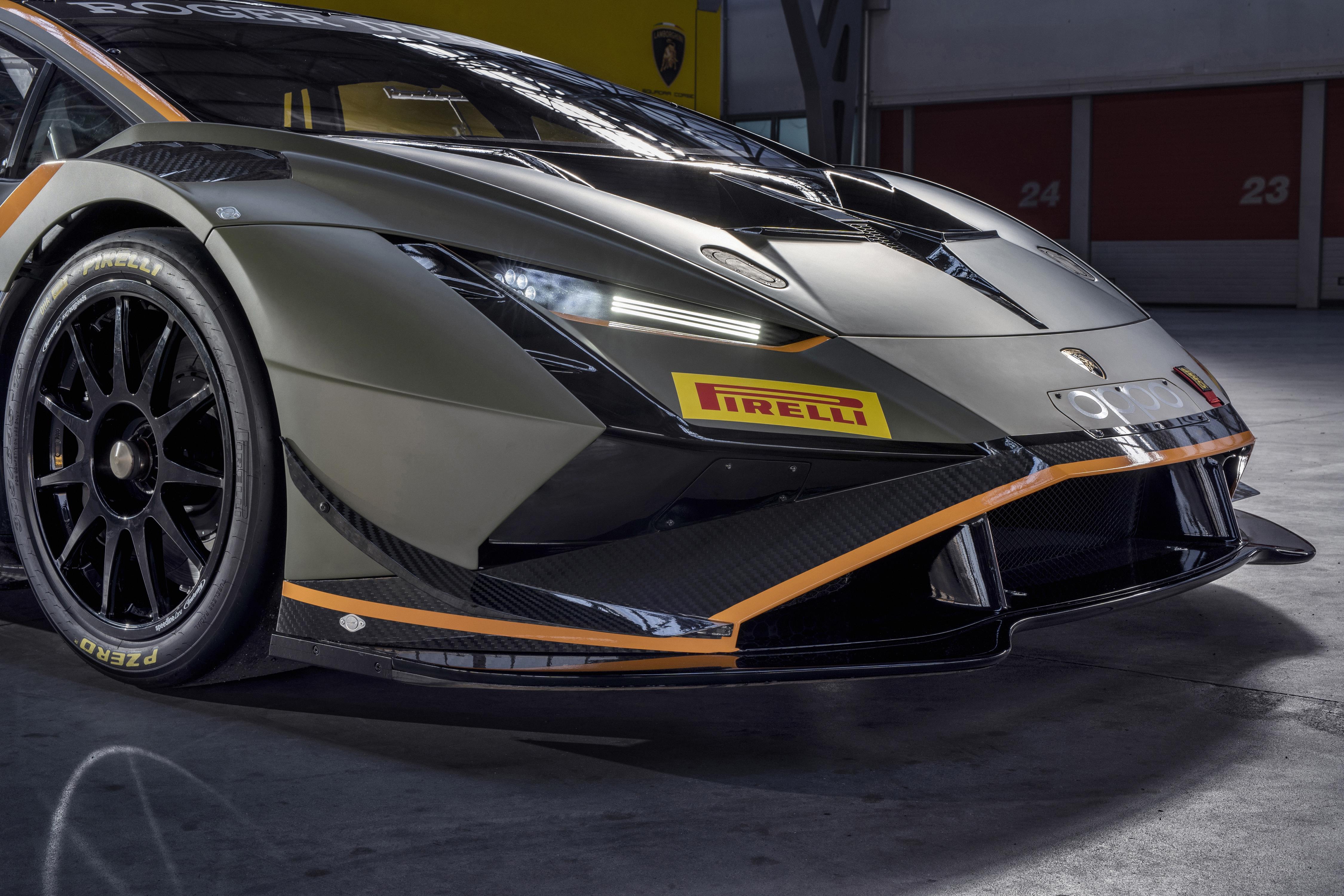 Huracan Super Trofeo EVO2