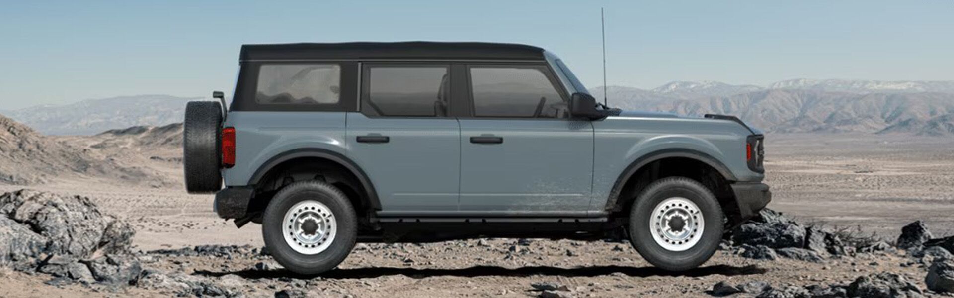 2023 Ford Bronco Base