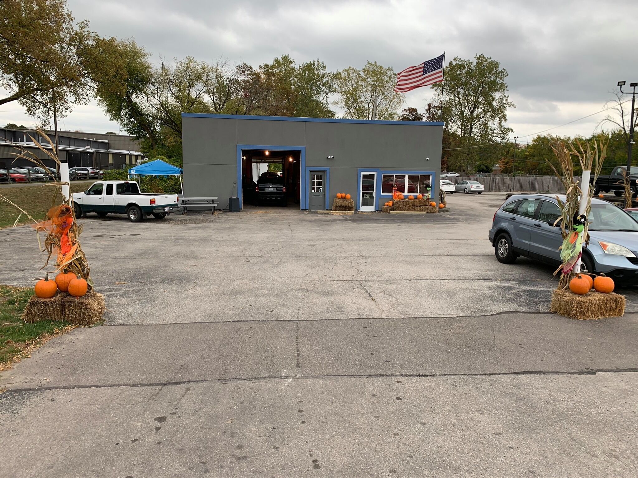 About Joe's Autos a dealership in Toledo OH