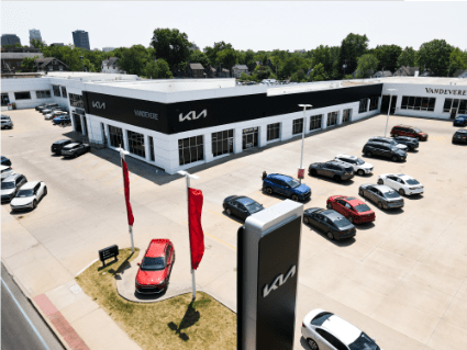 Kia Dealership in Akron, OH | VanDevere Kia