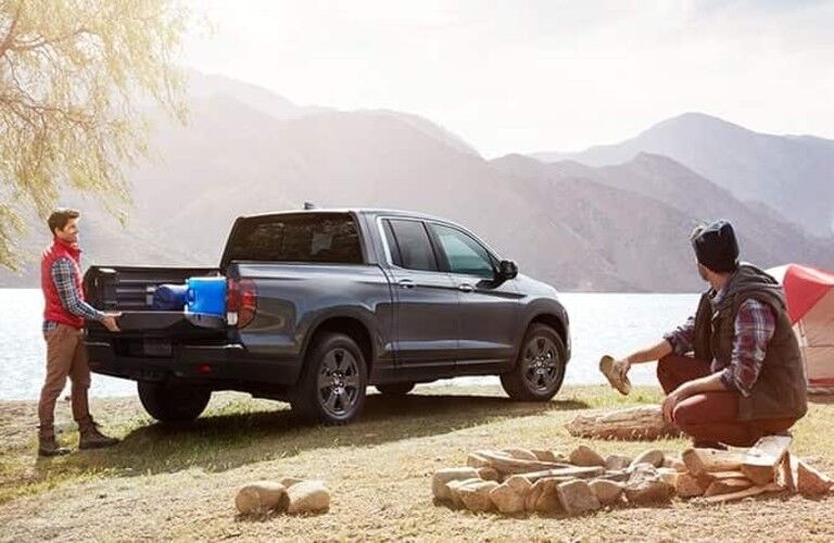 2020 Honda Ridgeline vs 2020 Toyota Tacoma