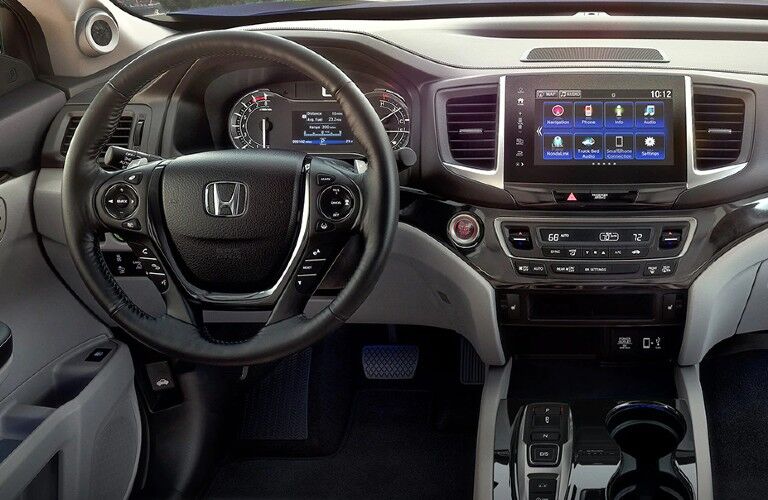 2020 Honda Ridgeline vs 2020 Toyota Tacoma