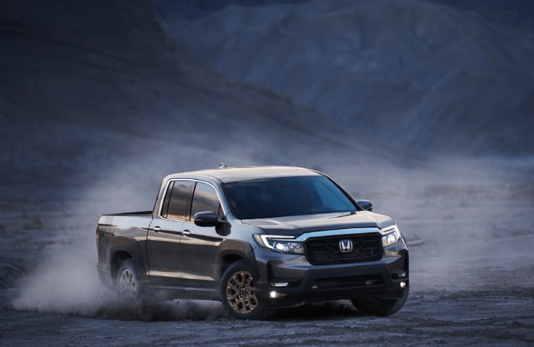 2023 Honda Ridgeline vs. 2023 Chevrolet Colorado