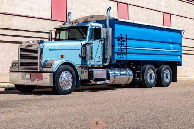 1995 Freightliner Grain Truck Tandem Axle Diesel Manual Red Deer AB ...