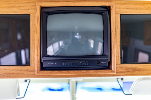 1995 Winnebago Itasca 32 Ft. Motorhome Red Deer AB 49999225