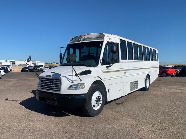 2010 Freightliner B2 Bus Chassis - Laredo TX 51904904