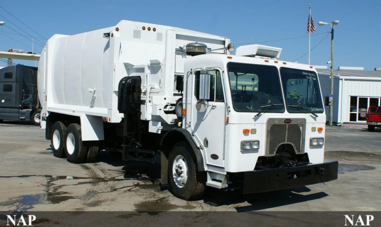 2011 Peterbilt 320 Side Loader 29 yard Labrie Garbage Truck Tampa FL ...