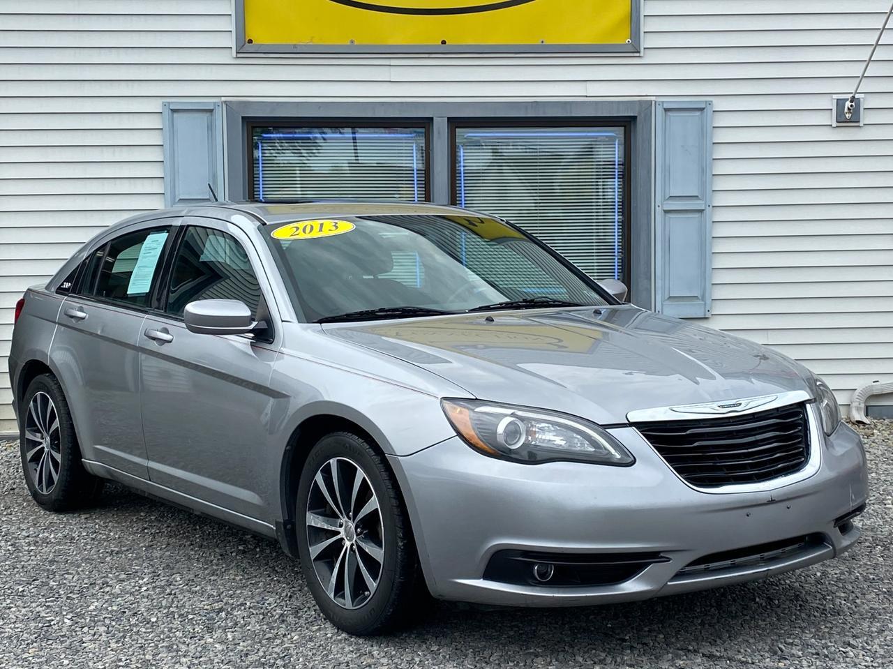 Chrysler 200 Touring Dealership