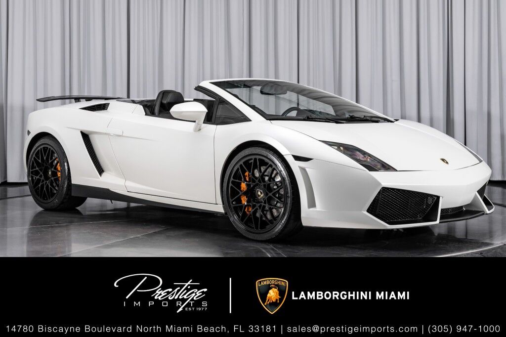 Lamborghini Huracan EVO vs Ferrari F8 Tributo