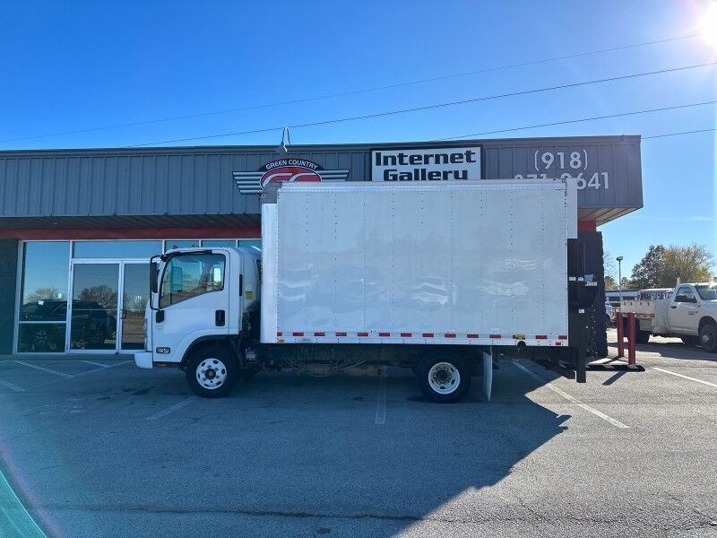 Used 2015 Isuzu NPR Gas Box Truck w/ Lift Gate Collinsville OK