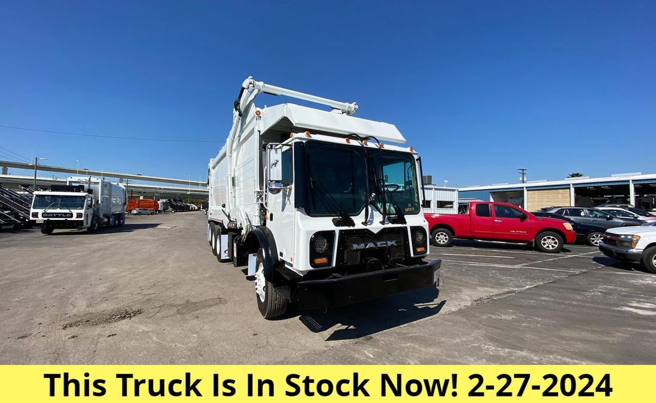 2015 Mack MRU613 40 yd Heil Front Loader Garbage Truck Tampa FL 54946268