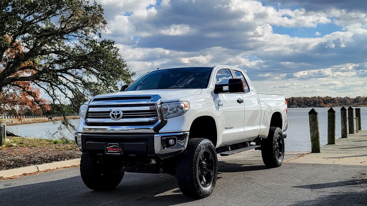 2016 Toyota Tundra SR5 Lifted 4x4 WITH CUSTOM RIMS, TOW PACKAGE ...