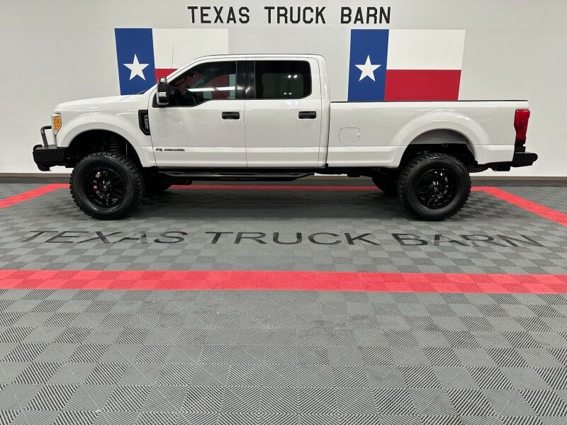 Find 2016 Ram 3500 4wd Dually 6 7l Diesel 20in Wheels New 33in Tires ...