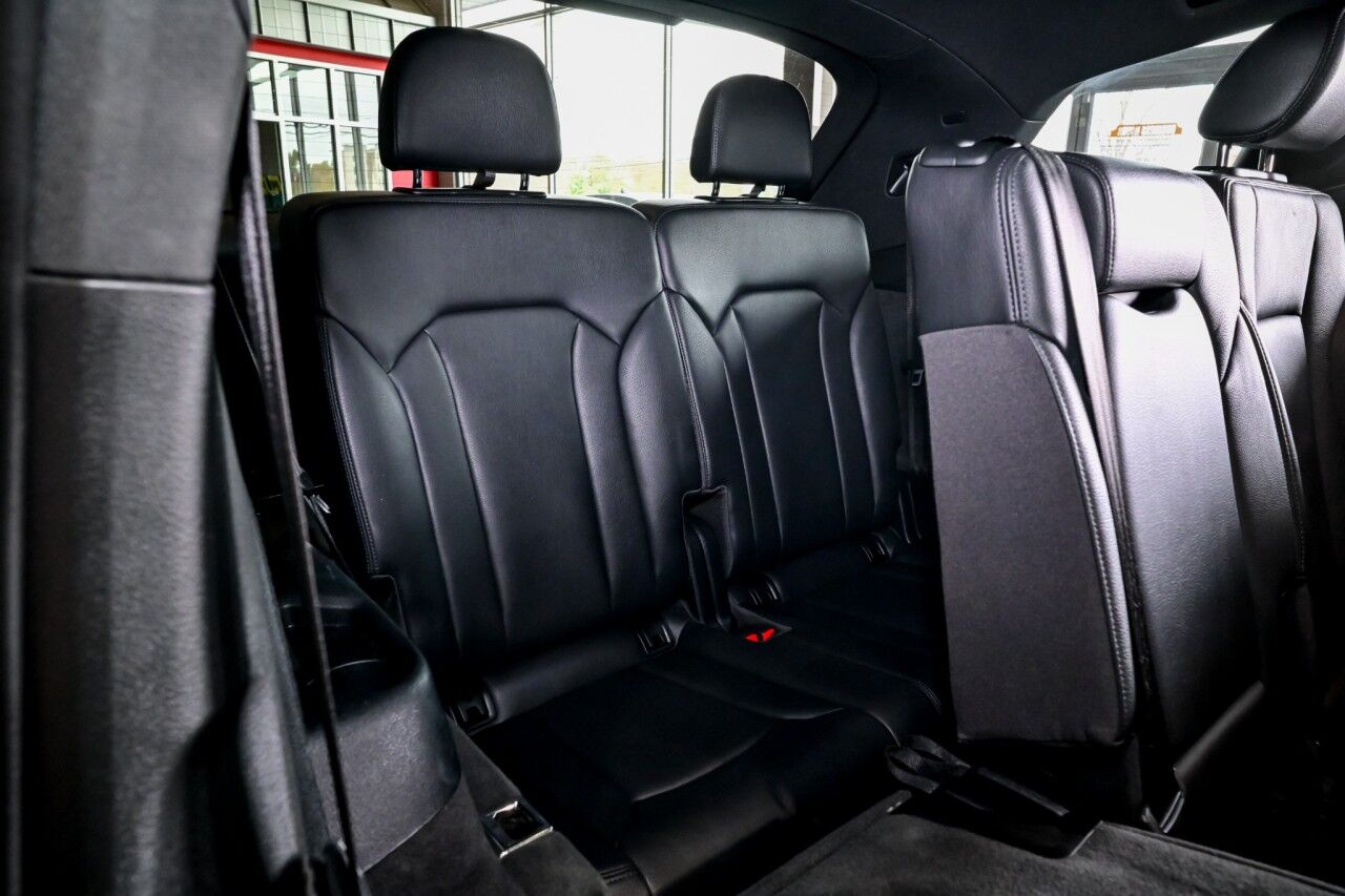Vehicle details - 2019 Audi Q7 at Quality Auto Center of Ramsey ...