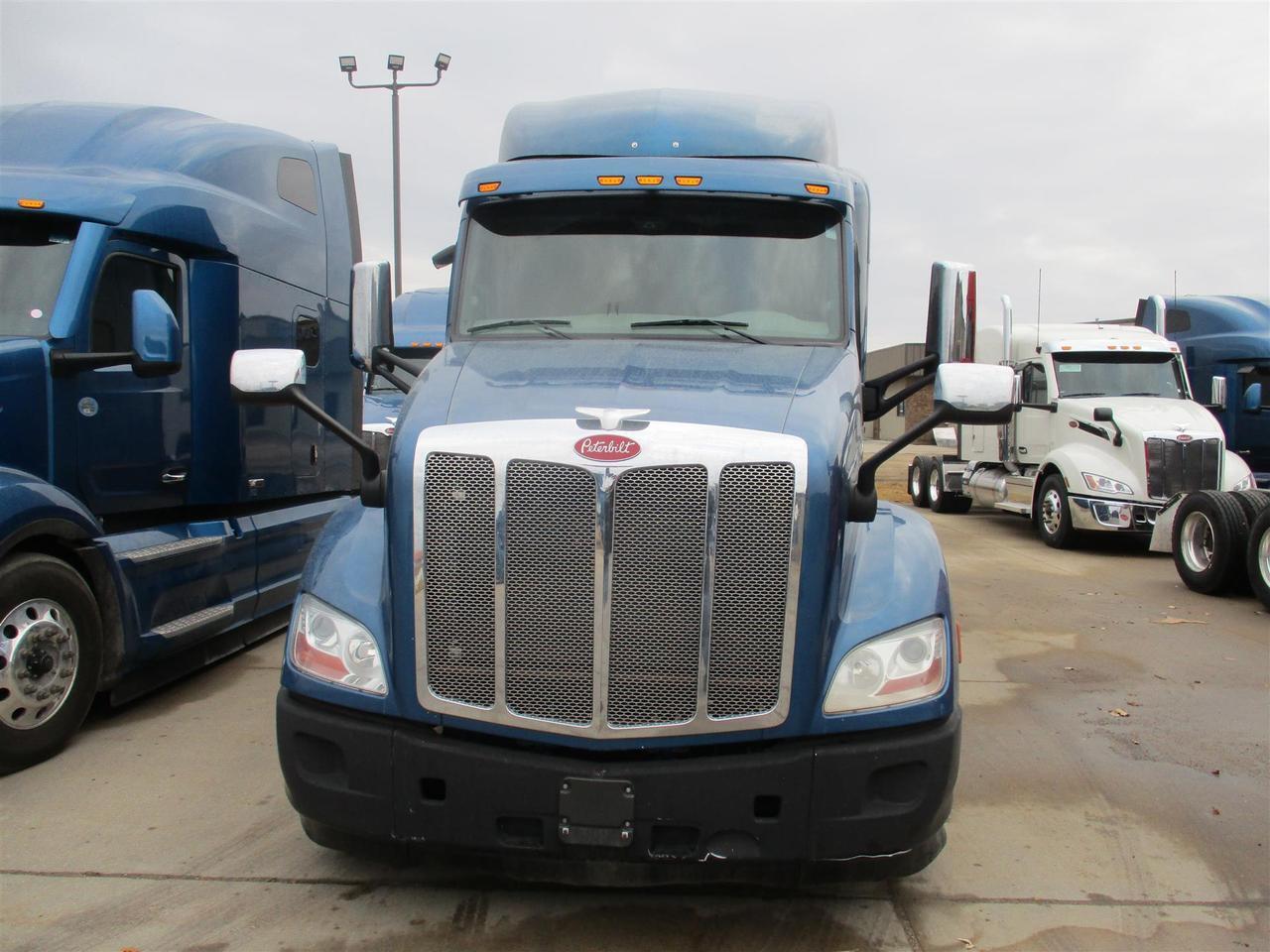 Peterbilt 579 Minneapolis MN