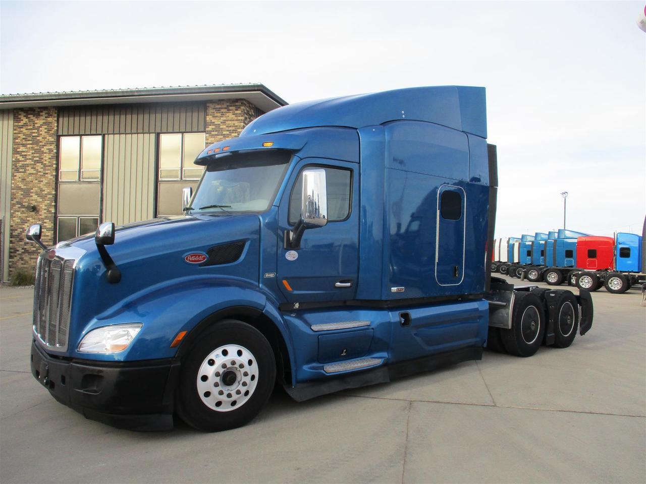 Peterbilt 579 Minneapolis MN