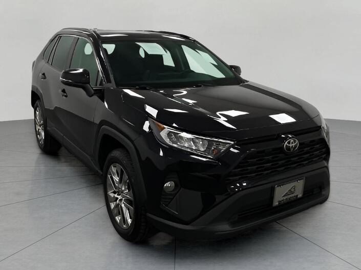 Pre-Owned Toyota RAV4 XLE PREMIUM AWD **MOON ROOF** Appleton WI