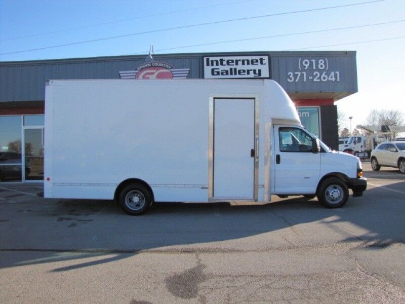 Used 2021 Chevrolet Express 3500 Cutaway Box Van Collinsville OK