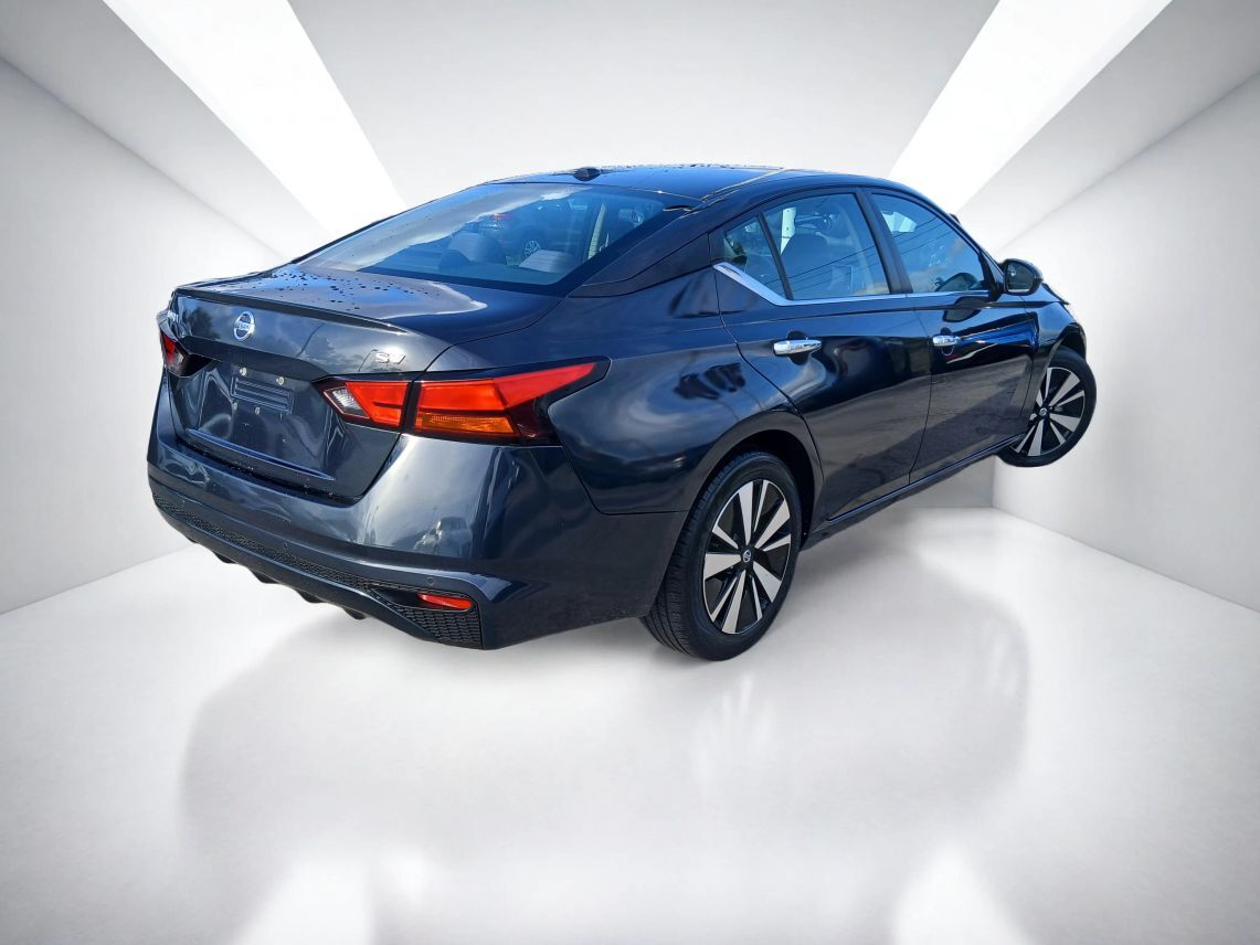 Used 2021 Nissan Altima 2.5 SV Sedan 4D in Maitland FL