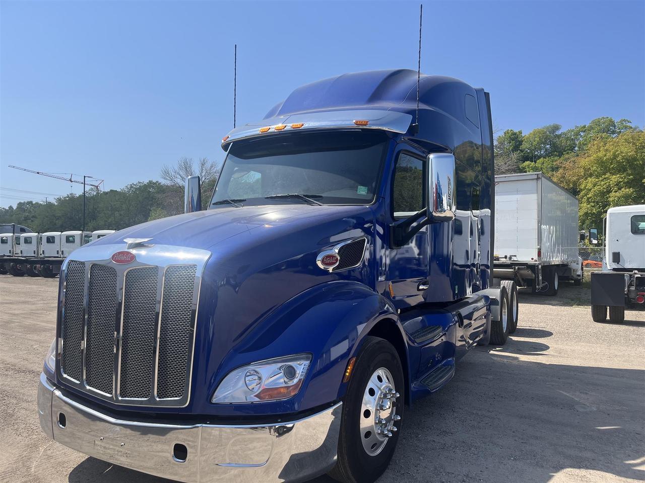 Find 579 trucks for sale at Allstate Peterbilt Group