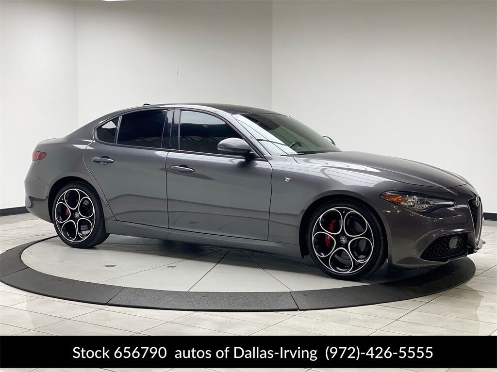 Used 2022 Alfa Romeo Giulia Ti NAV,CAM,PANO,HTD STS,BLIND SPOT,19" WHLS ...