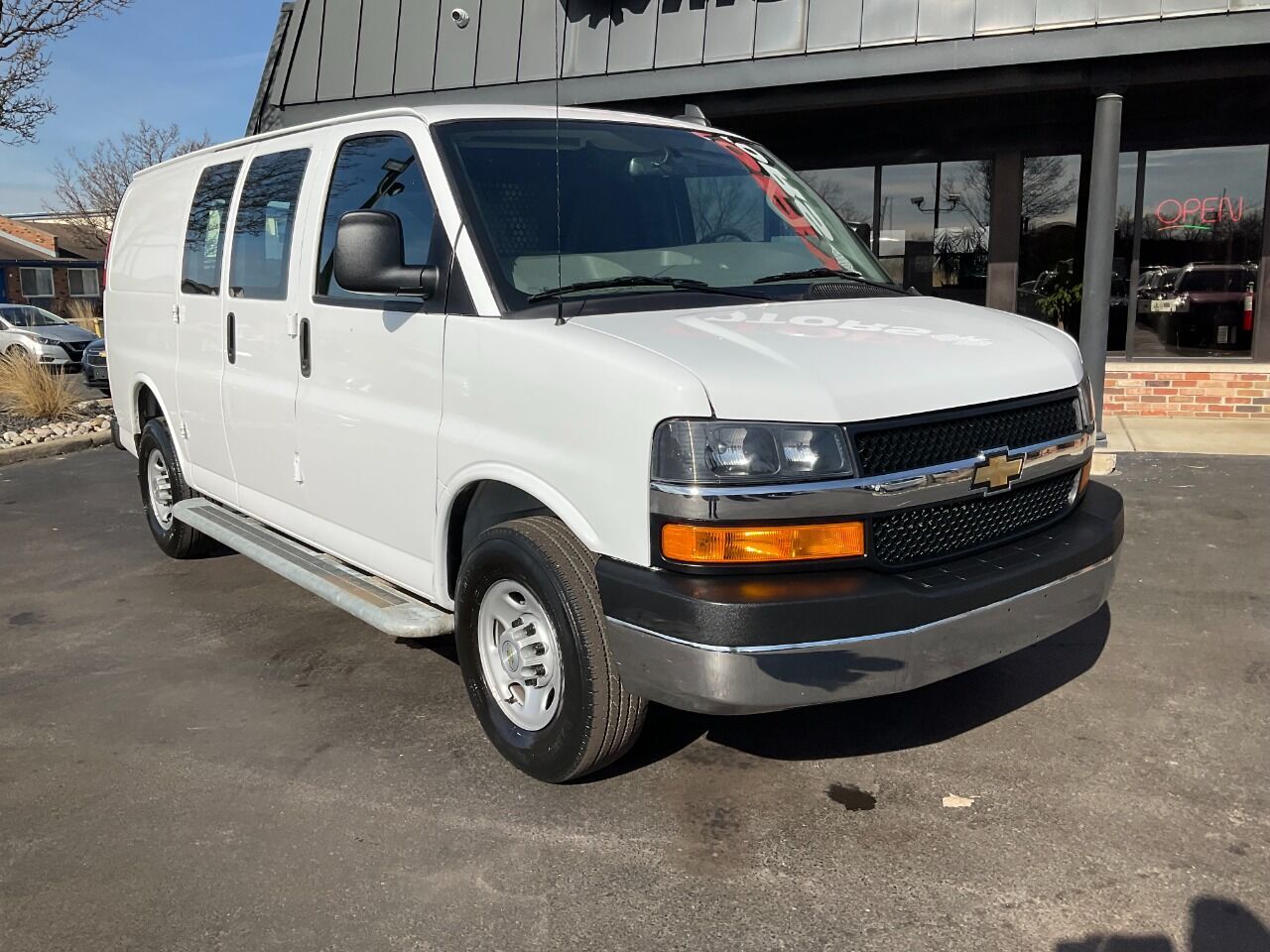 Used 2022 Chevrolet Express 2500 3dr Cargo Van in Chesterfield MI